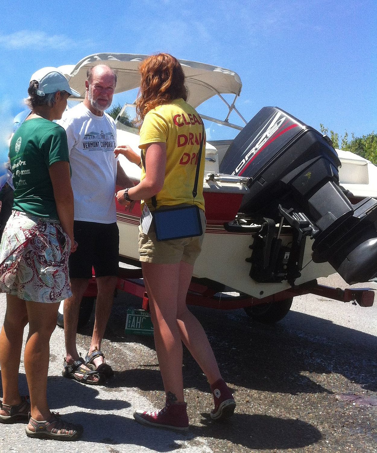 Help Stop Aquatic Hitchhikers – Become a Boat Steward - LCC